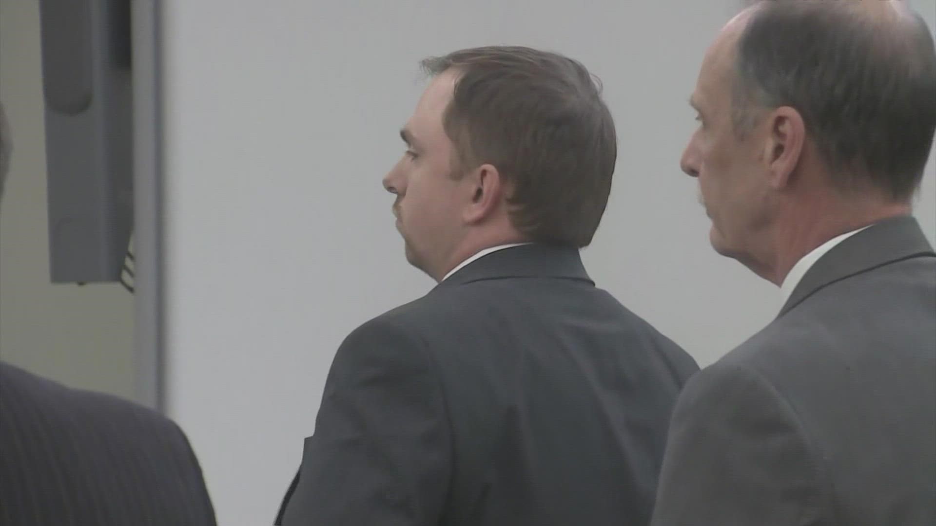 Aaron Dean Former Officer Sentenced To 11 Years 10 Months