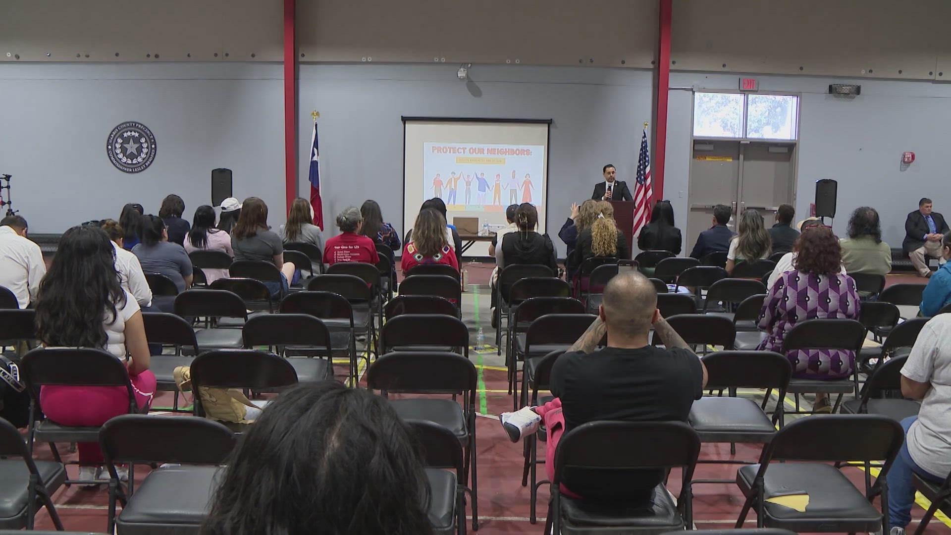 Community leaders host immigrants' rights information session in ...
