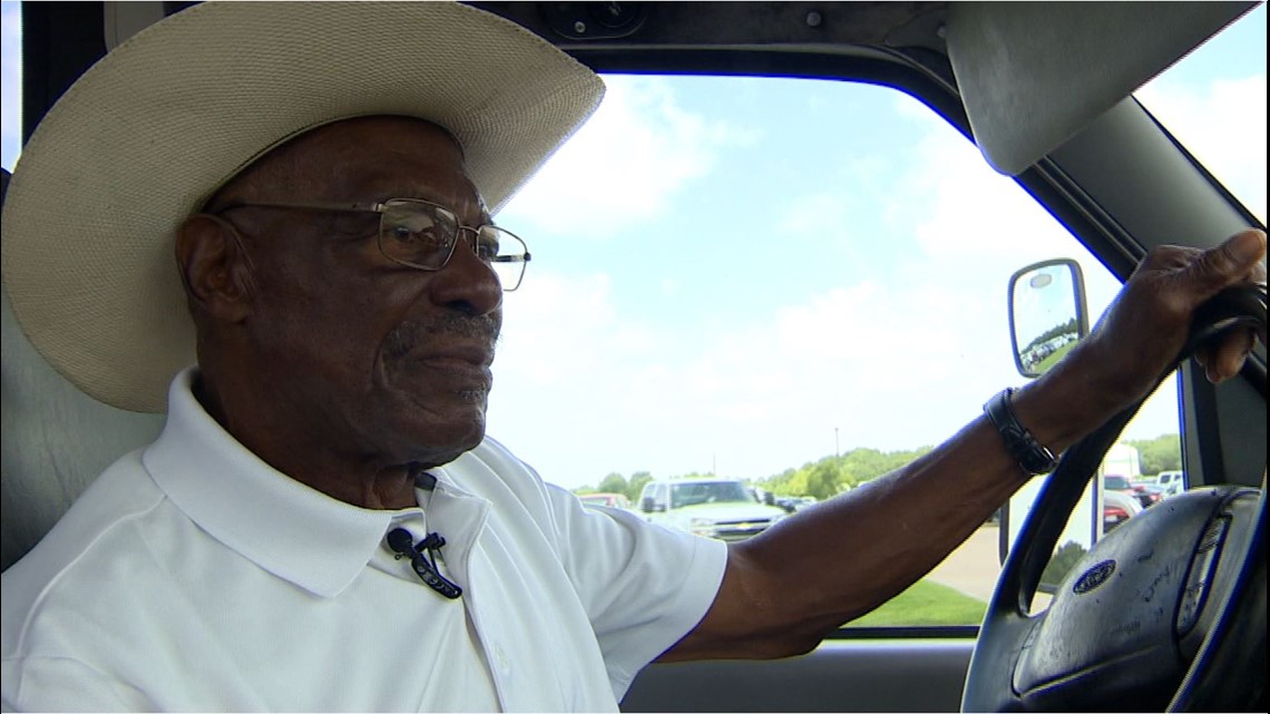 Katy church bus driver was once the best bull rider in the world | khou.com