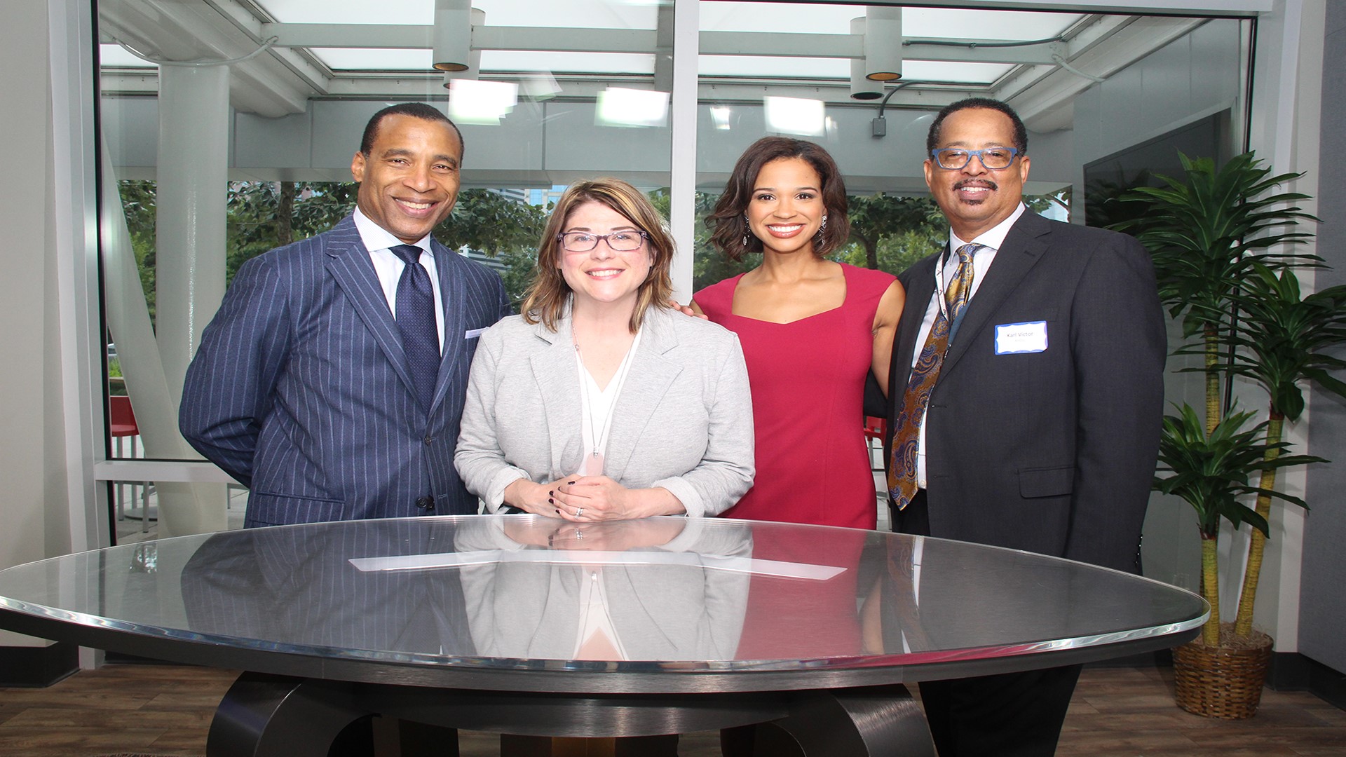 Photos: A look inside the new KHOU Avenida Studio | khou.com