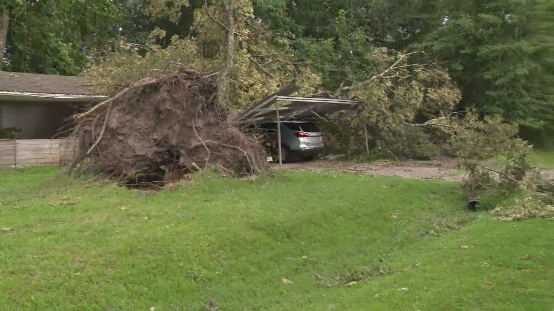 Meteorologist Kim Castro has a look at damage from Wednesday's storms ...