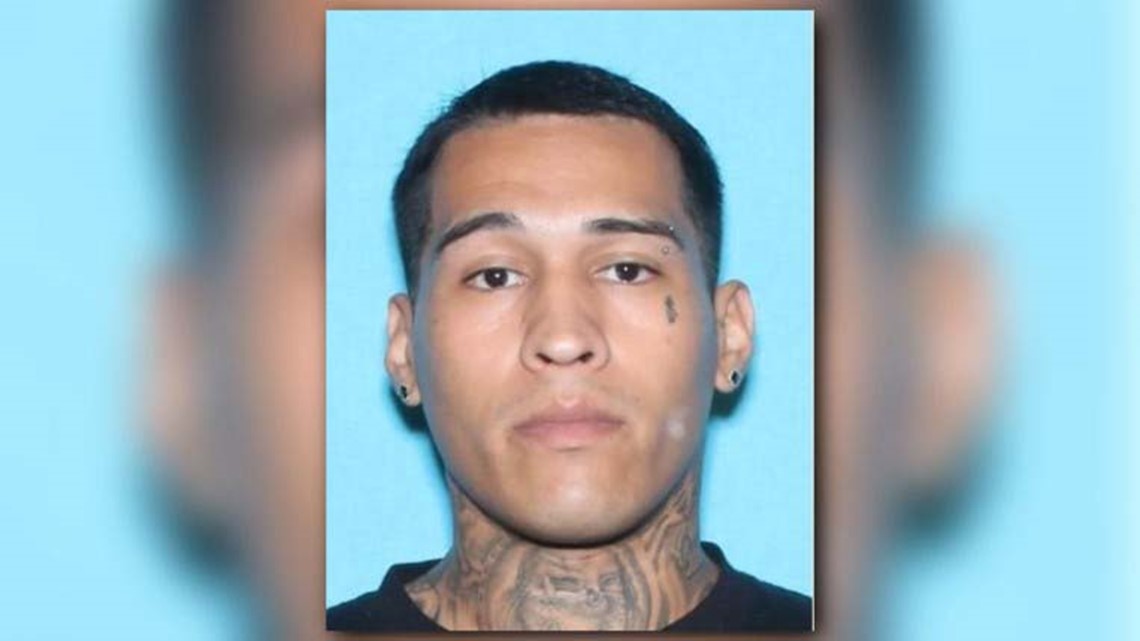 Authorities searching for Texas most-wanted fugitive spotted in Houston ...