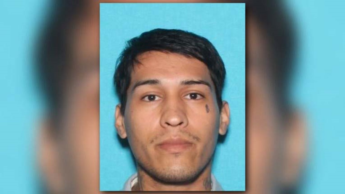 Authorities searching for Texas most-wanted fugitive spotted in Houston ...