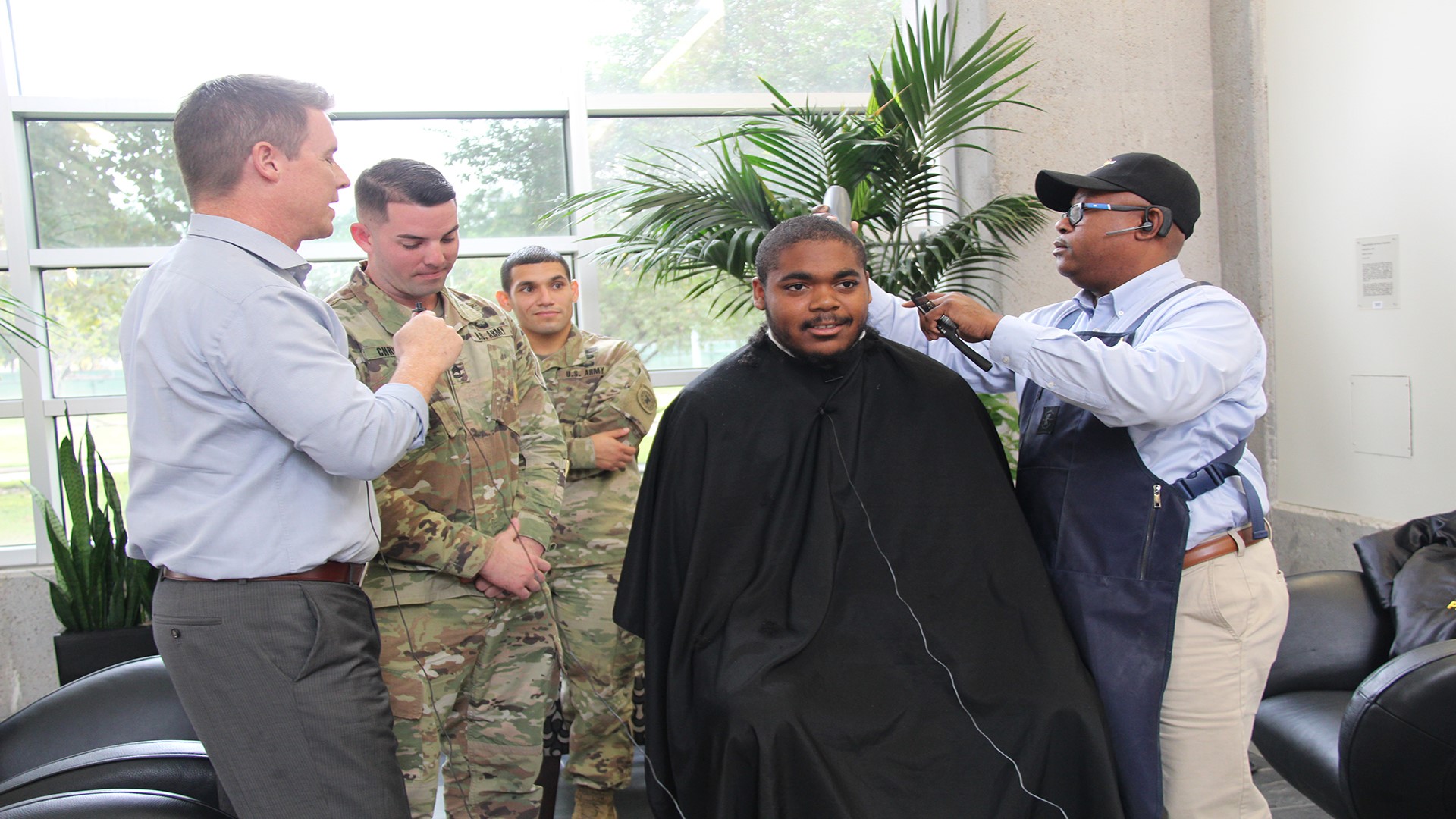 Photos: Army recruit Devonte Smith cuts dreads after five years | khou.com