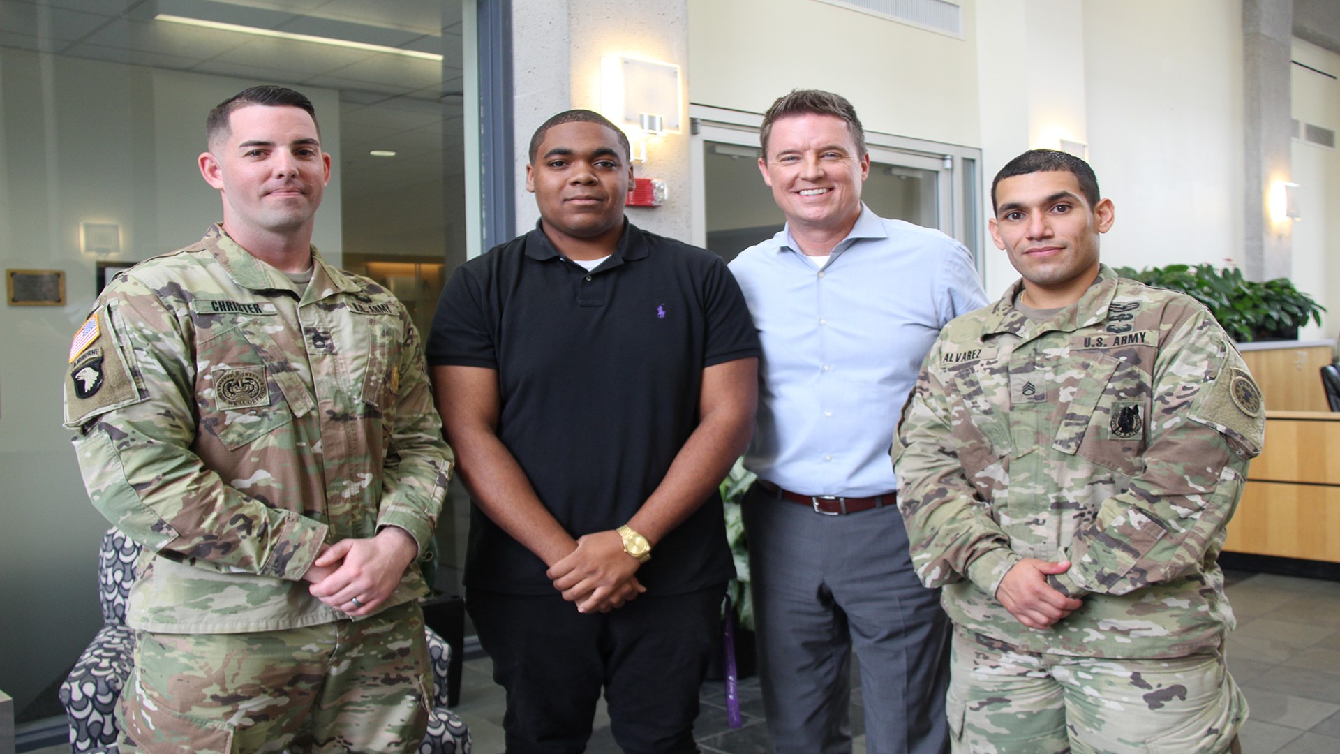 Photos: Army recruit Devonte Smith cuts dreads after five years | khou.com