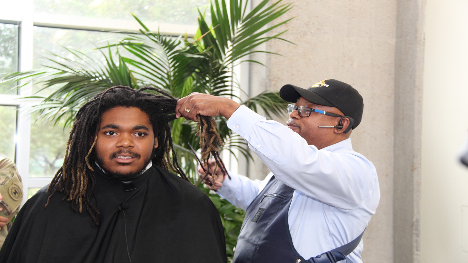 WATCH: Army recruit parts with dreads, shaves head live on Facebook ...