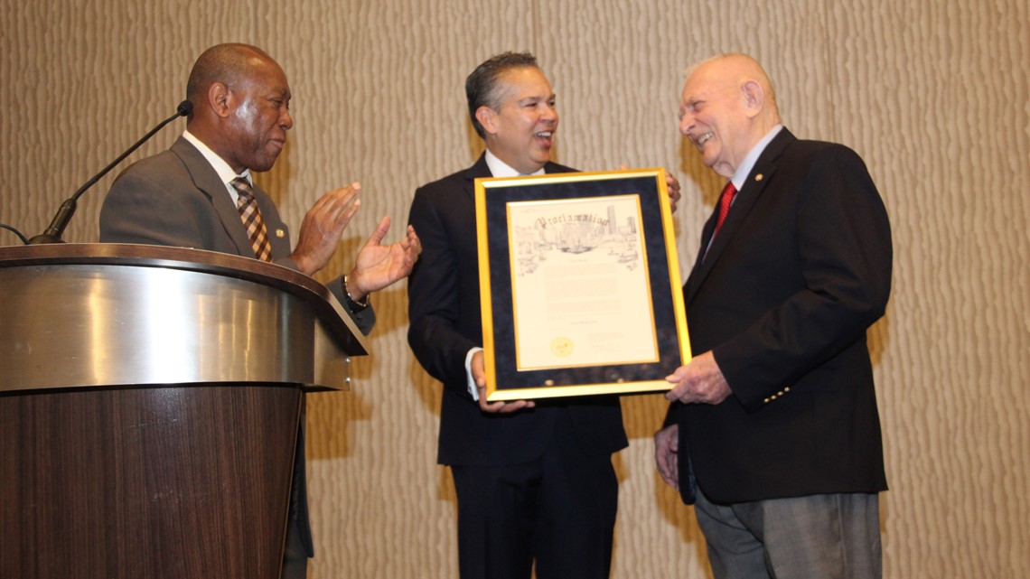 NASA flight director Gene Kranz honored at Space Center Houston ...