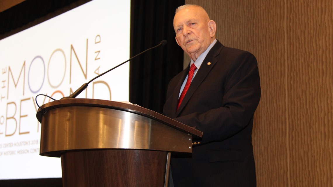 NASA flight director Gene Kranz honored at Space Center Houston ...