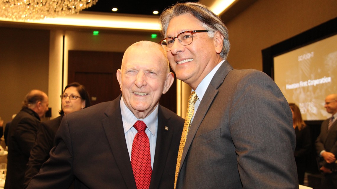 NASA flight director Gene Kranz honored at Space Center Houston ...