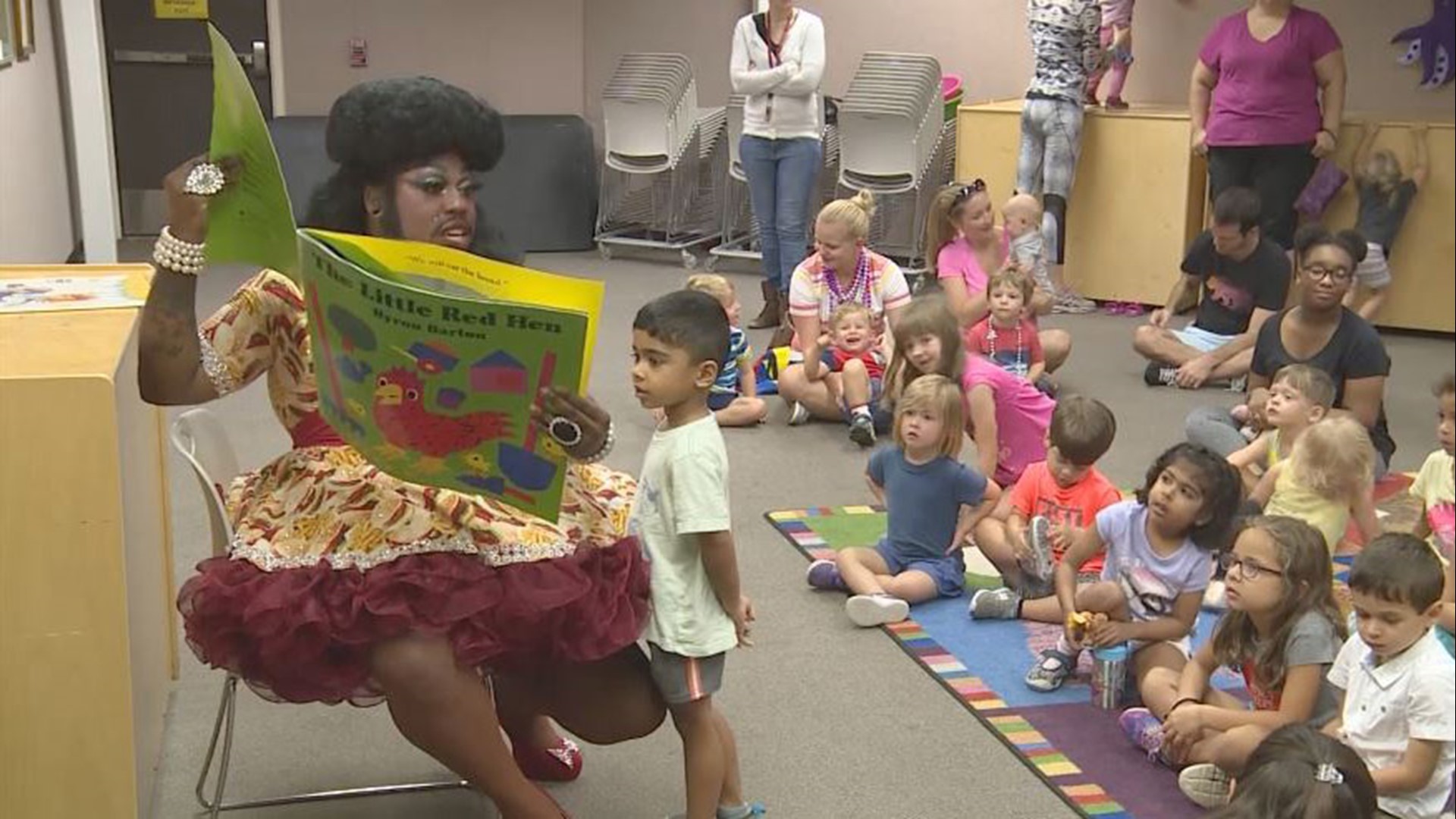 Judge denies restraining order for 'Drag Queen Storytime' | khou.com