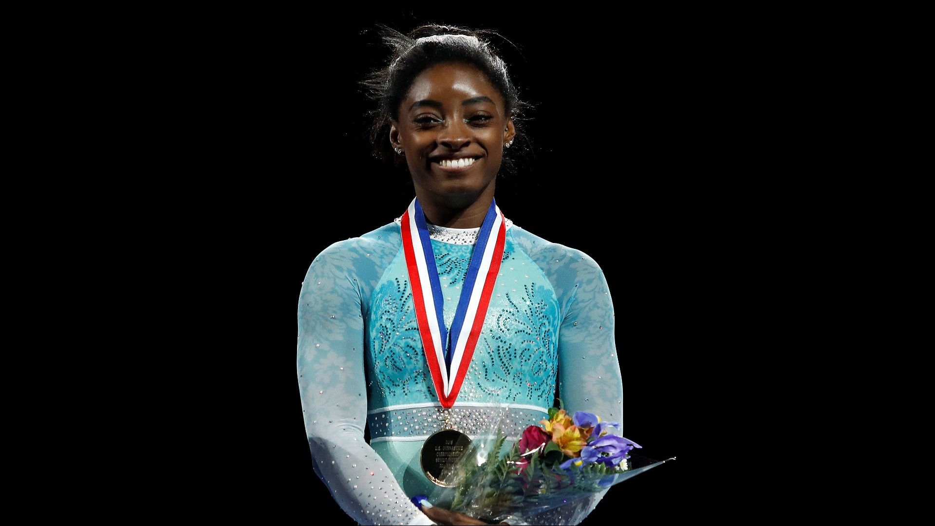 Simone Biles dominates at world championships despite kidney stone ...