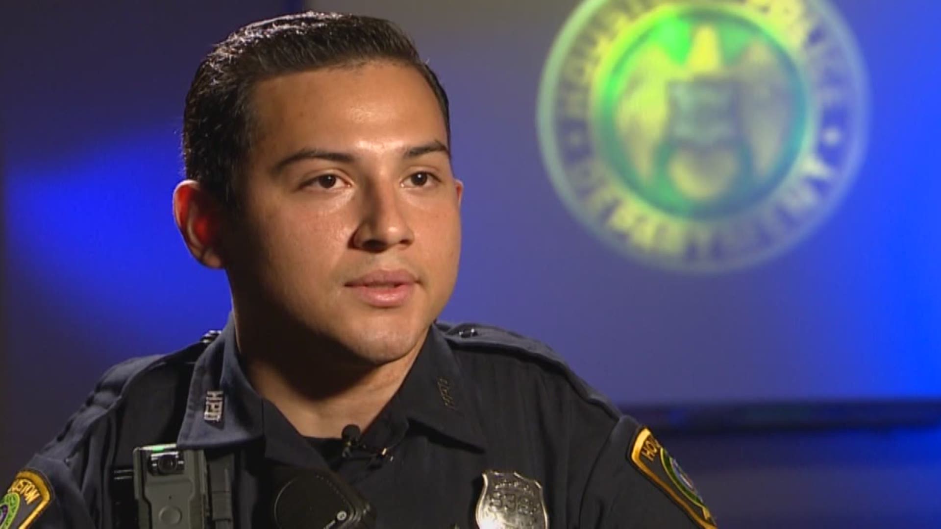 Houston city leaders back bill hiring veterans to police force | khou.com