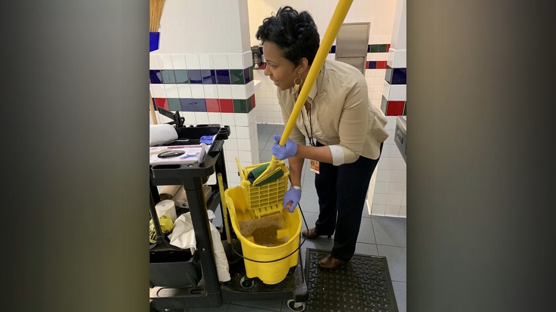Dallas principal steps up to clean school during custodian's emergency ...