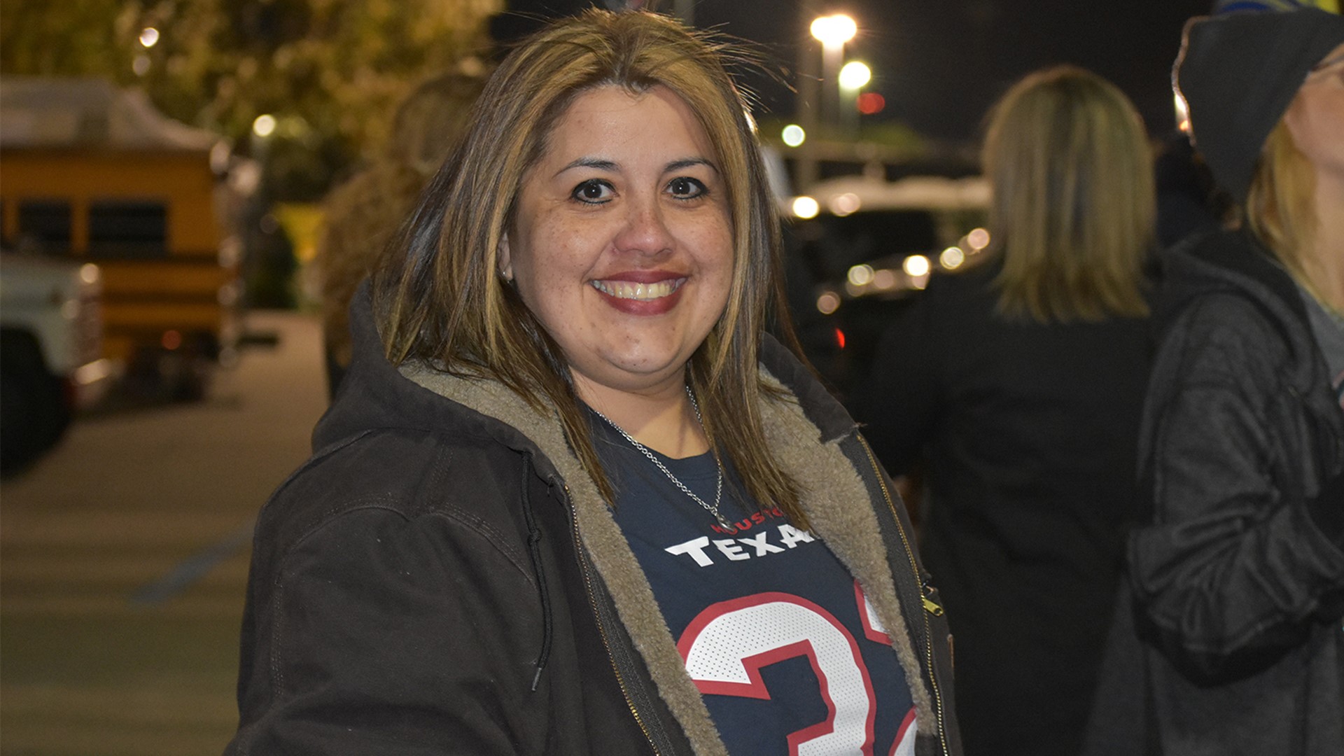 Photos | Fans brace the cold weather to cheer on Texans before game vs ...
