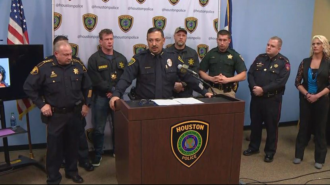 164 parole offenders arrested in roundup by HPD, other Houston-area ...