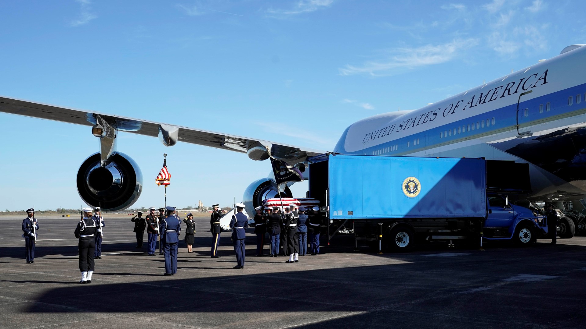 The difference between 'lying in state' and 'lying in repose' | khou.com