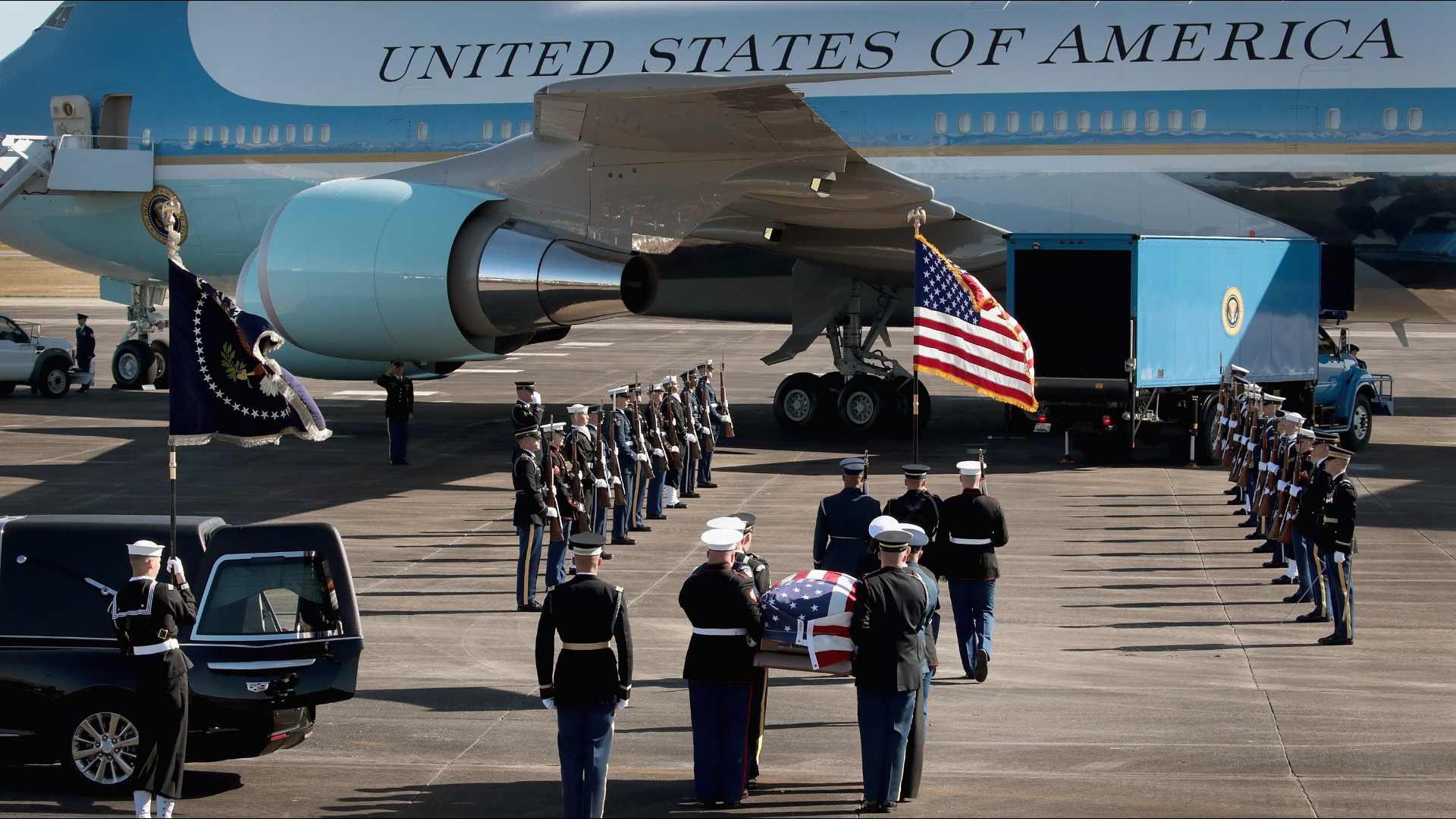 The difference between 'lying in state' and 'lying in repose' | khou.com
