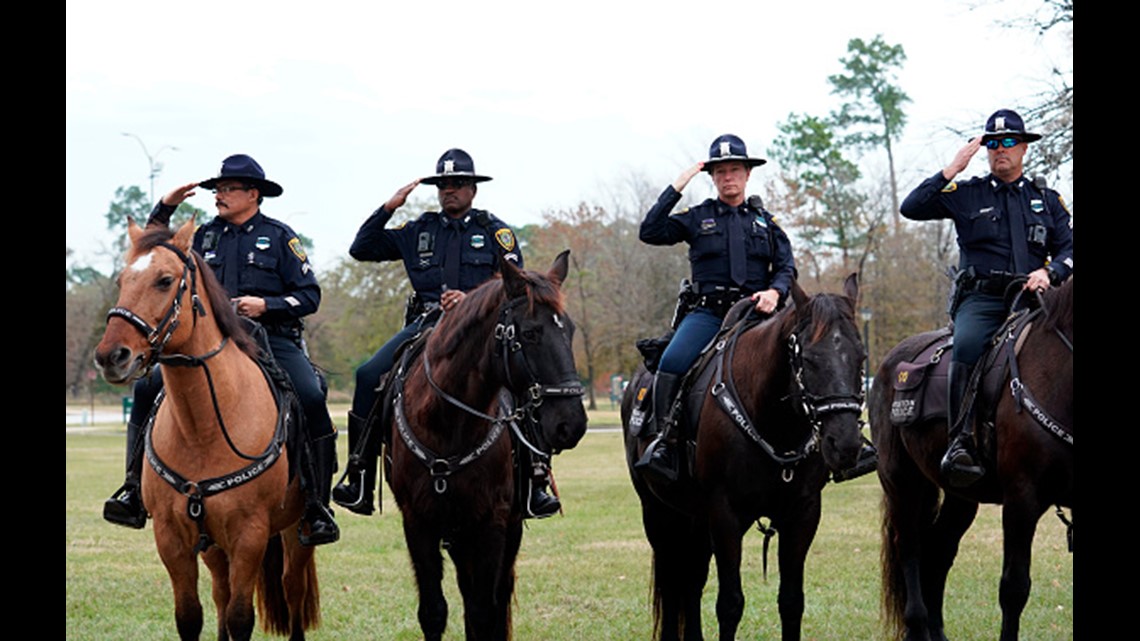PHOTOS: 4141 train carries President Bush to College Station | khou.com