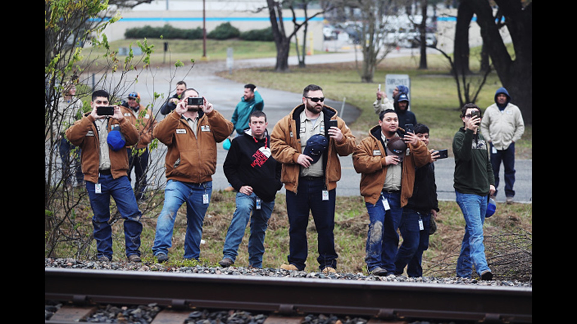 PHOTOS: 4141 train carries President Bush to College Station | khou.com