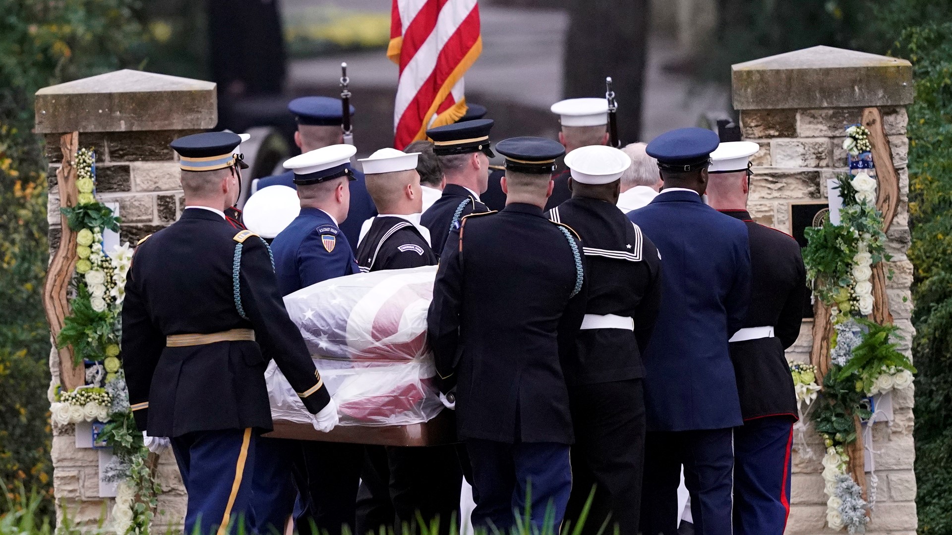 President Bush's burial site opens to the public Saturday | khou.com