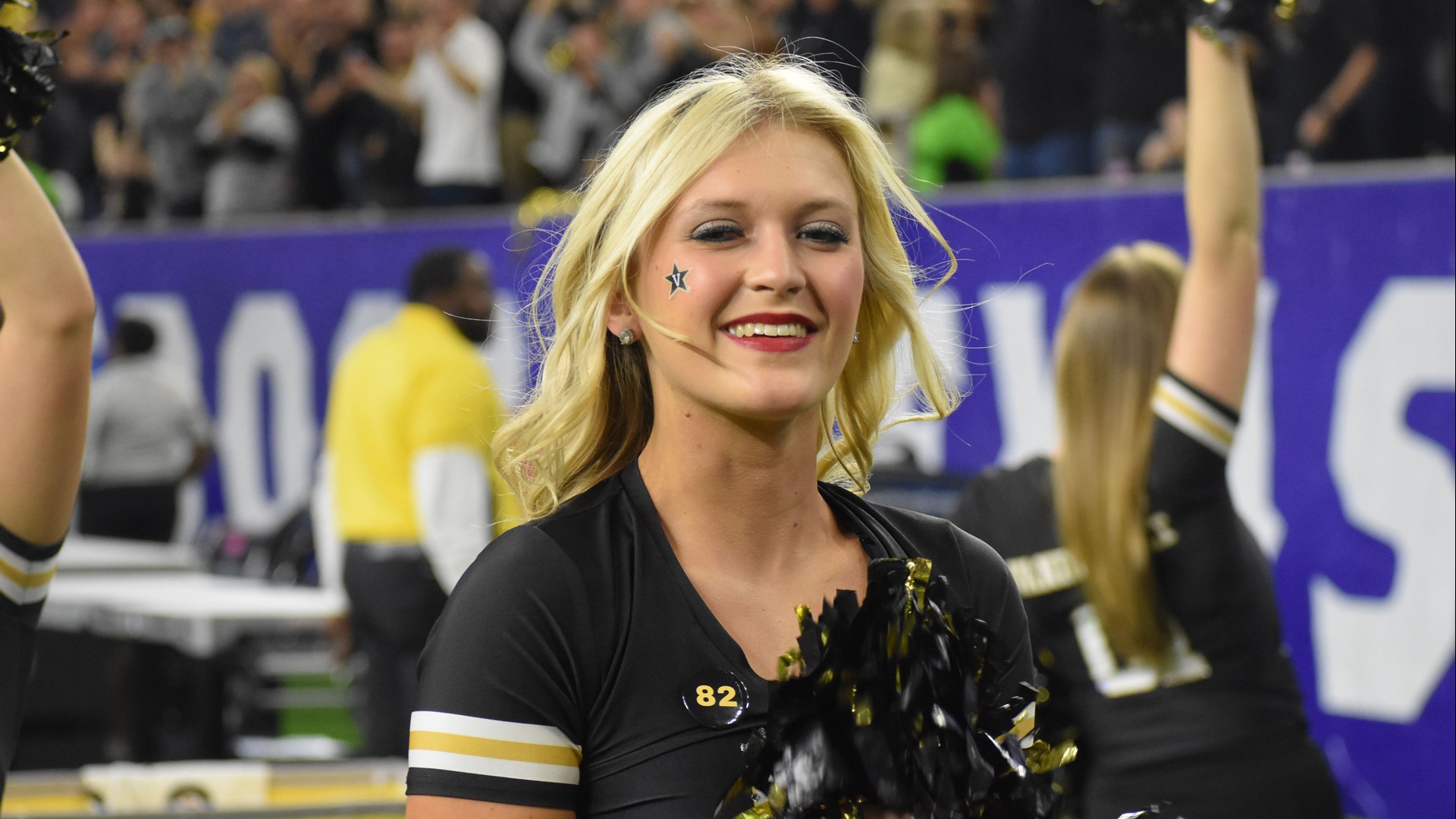 Photos: Vanderbilt’s Cheerleaders, Dance Team & Marching Band at 2018 ...