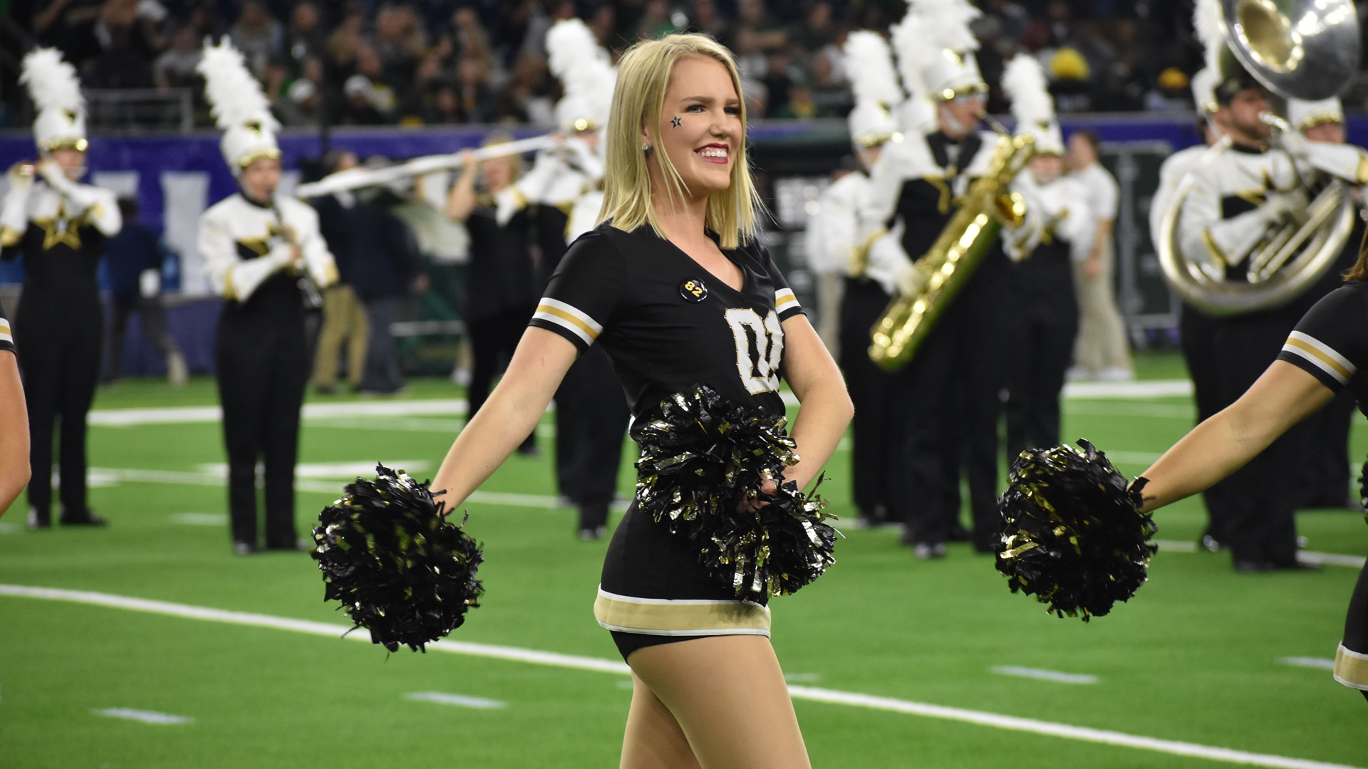 Photos: Vanderbilt’s Cheerleaders, Dance Team & Marching Band at 2018 ...