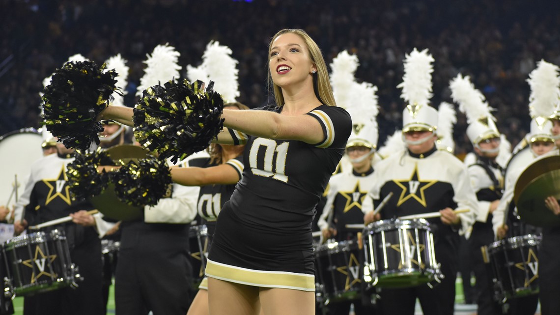 Photos: Vanderbilt’s Cheerleaders, Dance Team & Marching Band at 2018 ...