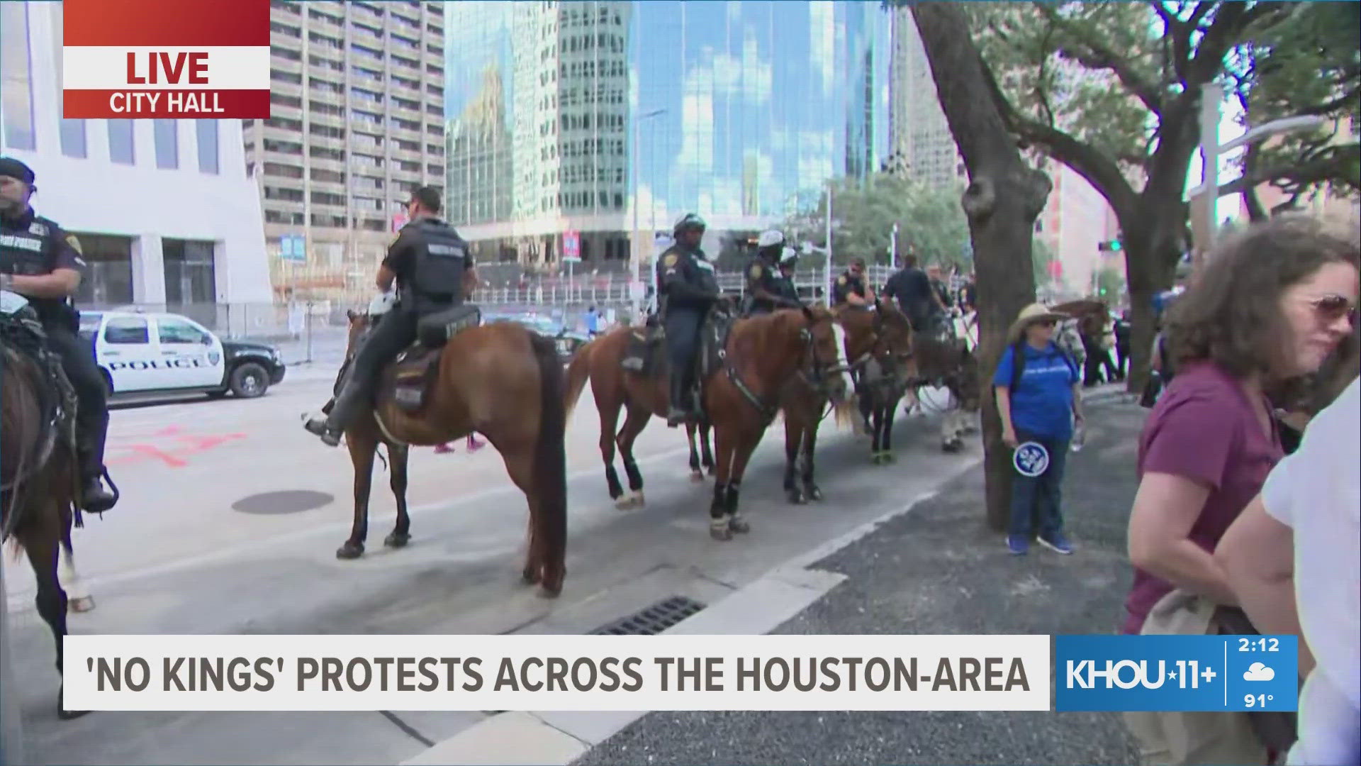 Mounted patrols visible as Houston's ‘No Kings’ rally targets Trump-era ...