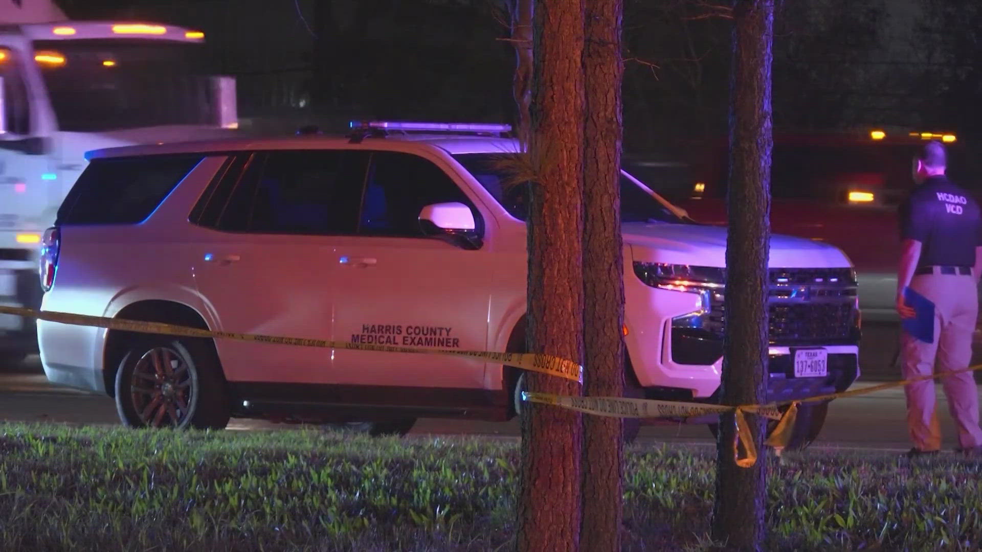 2 teens killed in fiery crash on South Loop | Passerby rescued driver ...