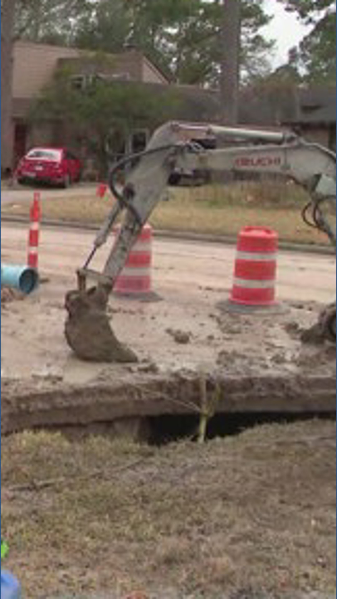 Water line break sends rushing water through Kingwood neighborhood ...