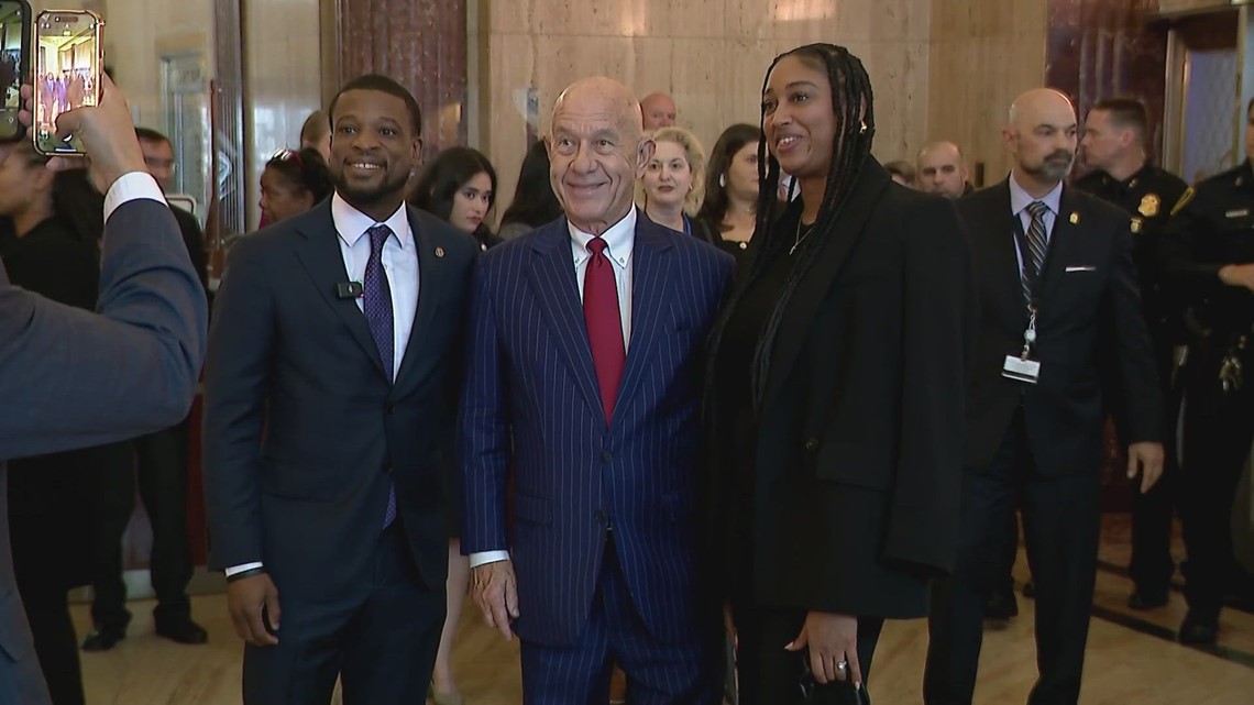 Mayor John Whitmire holds meet and greet with Houston residents | khou.com