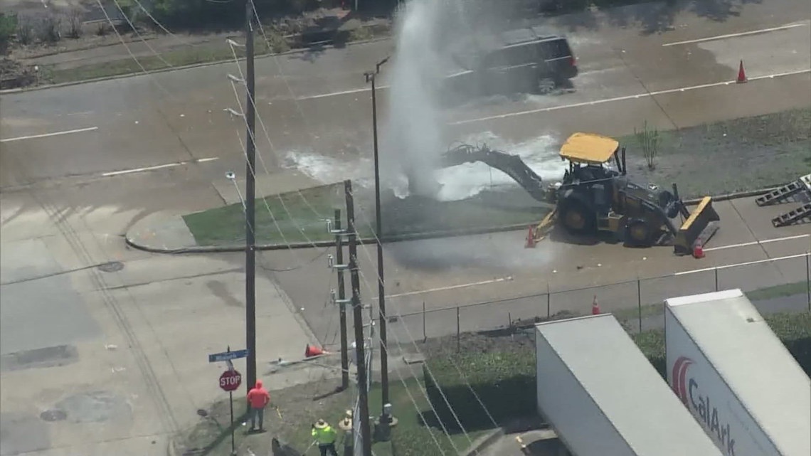 Water main break in northwest Houston sends water shooting into the air ...