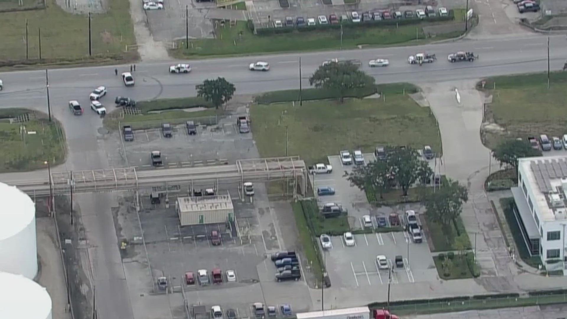 1 killed in multi-vehicle crash on Independence Parkway, HCSO says ...