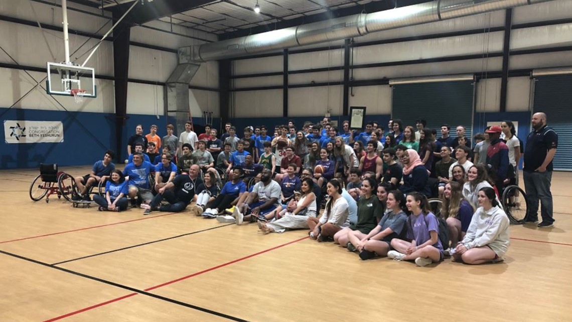 Youth group uses basketball to connect with disabled teens | khou.com