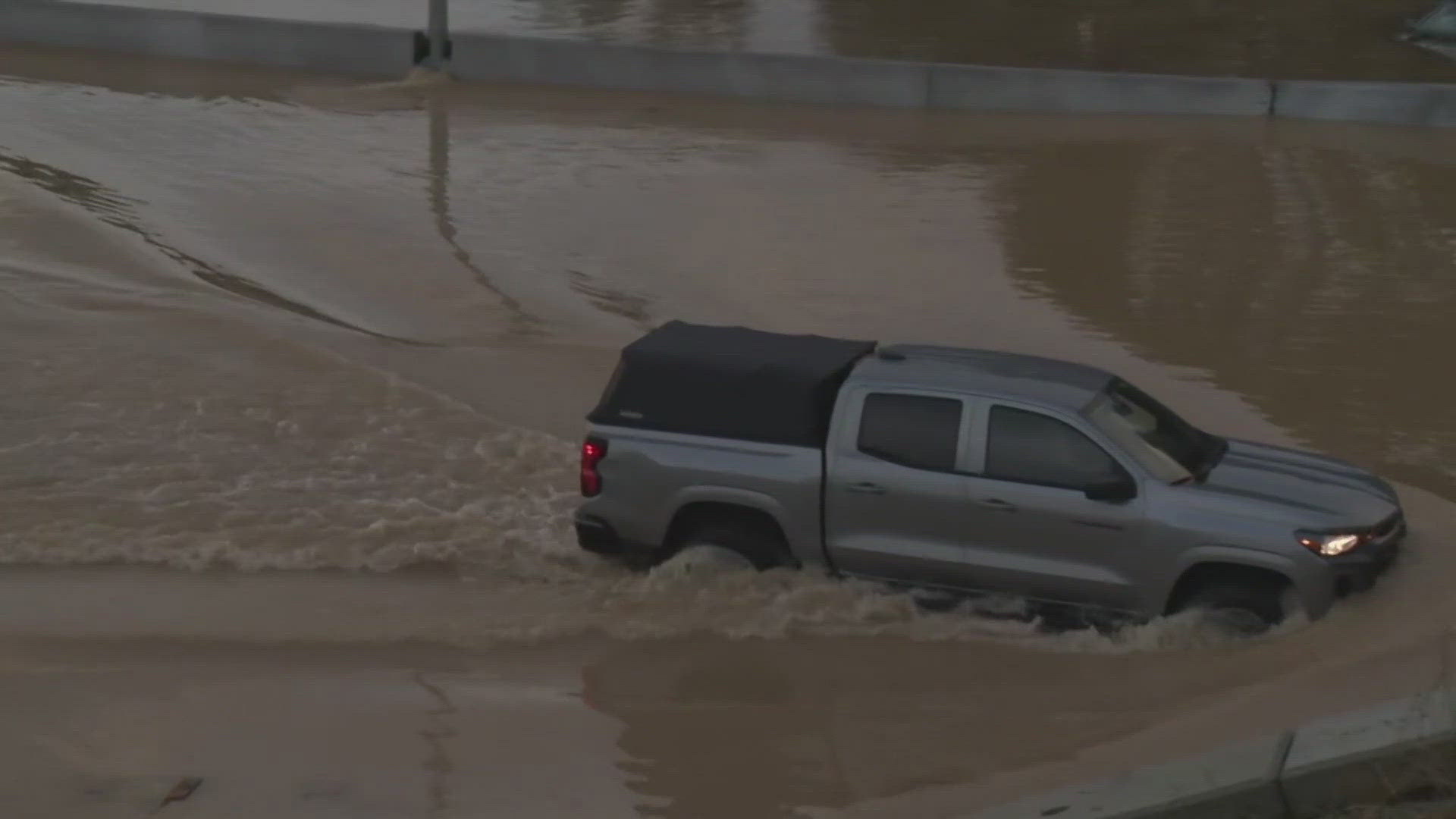 Flash flooding in Chattanooga, Tennessee after city got 6 inches of ...