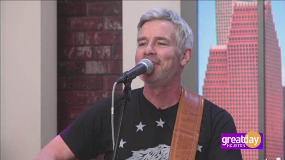 The Trivago Guy, Tim Williams, performs his ode to Houston, "Magnolia ...