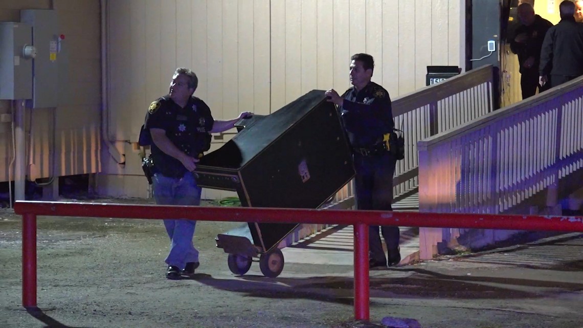 5 detained, 200 machines seized in southeast Houston game room raid ...