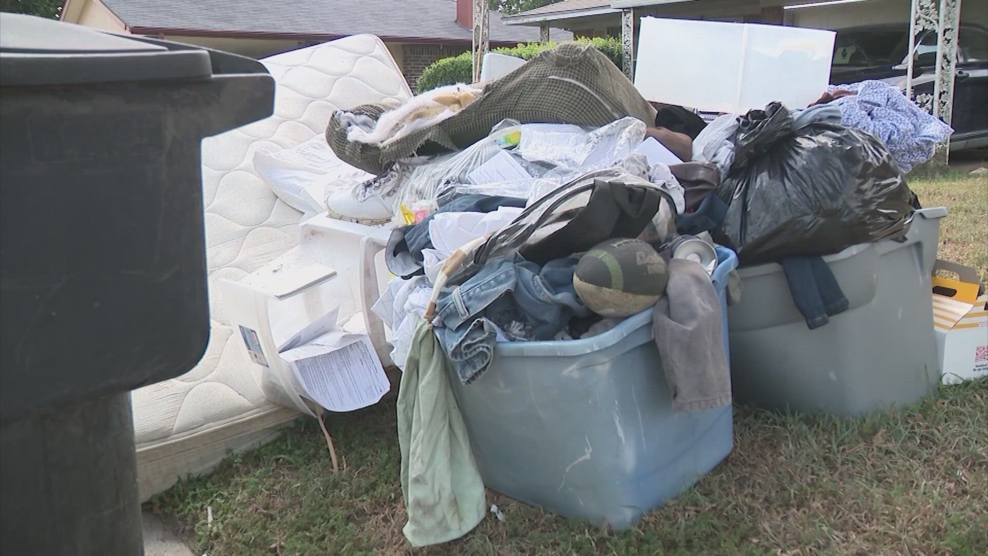 Houston uses $1.2M in disaster funds for urgent heavy trash cleanup ...