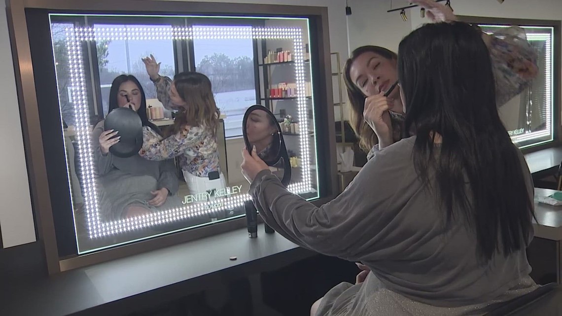 Houston makeup company impacted by mail delays | khou.com