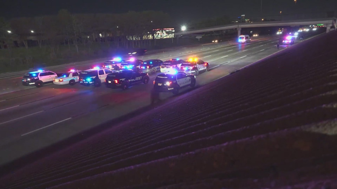 Police investigating deadly auto-pedestrian crash on the East Freeway ...