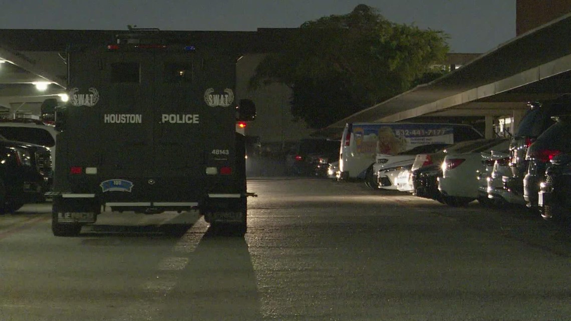 HPD, HCSO SWAT team training at Shell Energy Stadium Tuesday | khou.com