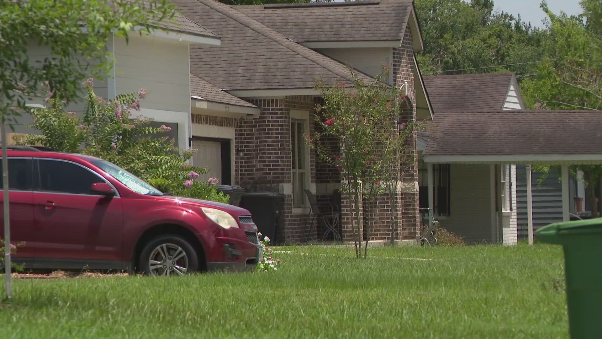 Houston faces high insurance costs amid rising home prices | khou.com