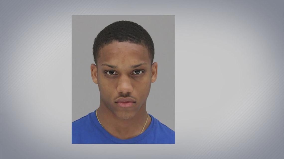 On verge of trial, capital murder suspect removes ankle monitor and goes missing, sources say ...