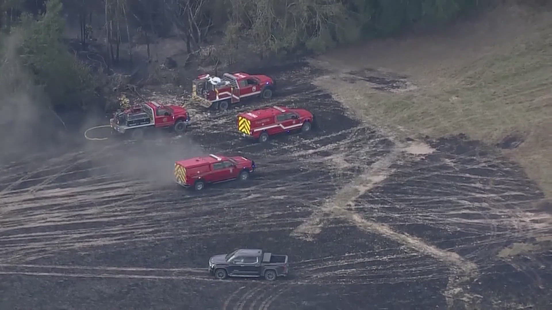 Grass fire burns in east Montgomery County | khou.com