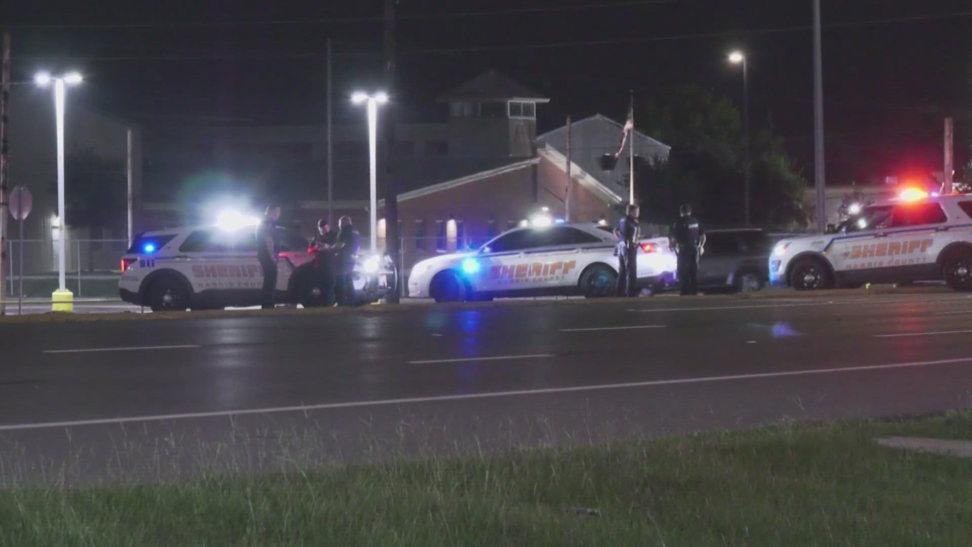 Woman walking on Highway 6 killed in hit-and-run crash, HCSO says ...