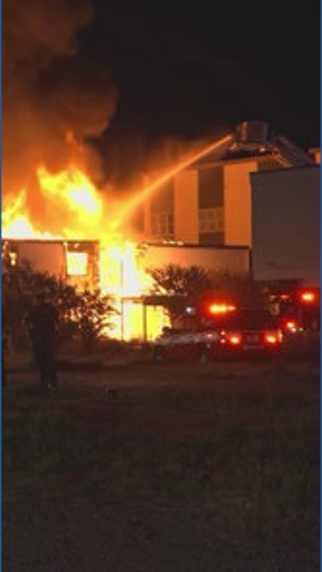 Houston neighbors cheer demolition of fire-damaged South Loop eyesore ...