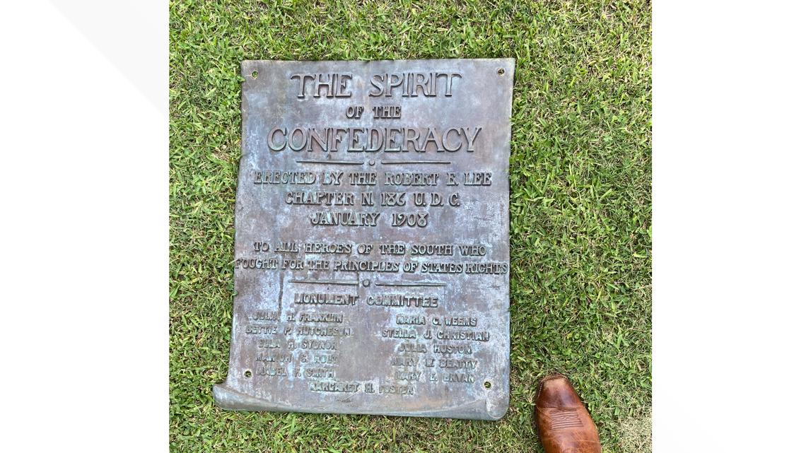 Where is the Spirit of the Confederacy statue located in Houston ...