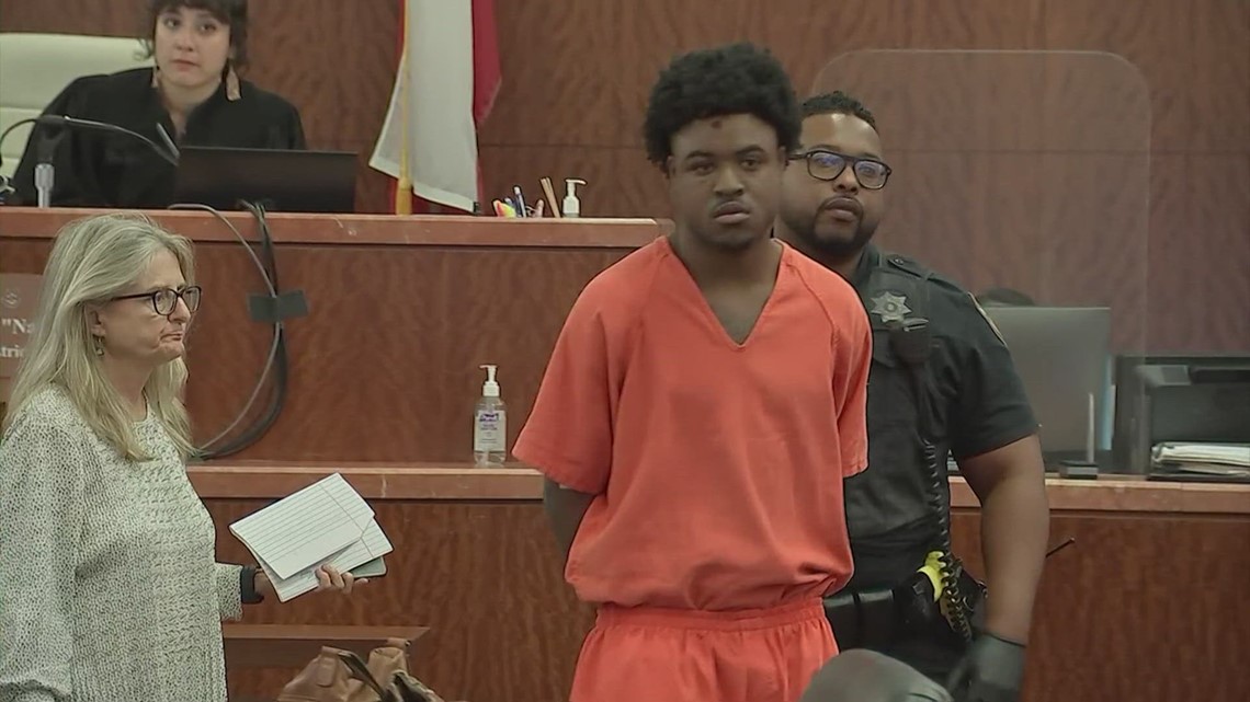 Man hit with weed eater during Houston robbery appears in court | khou.com