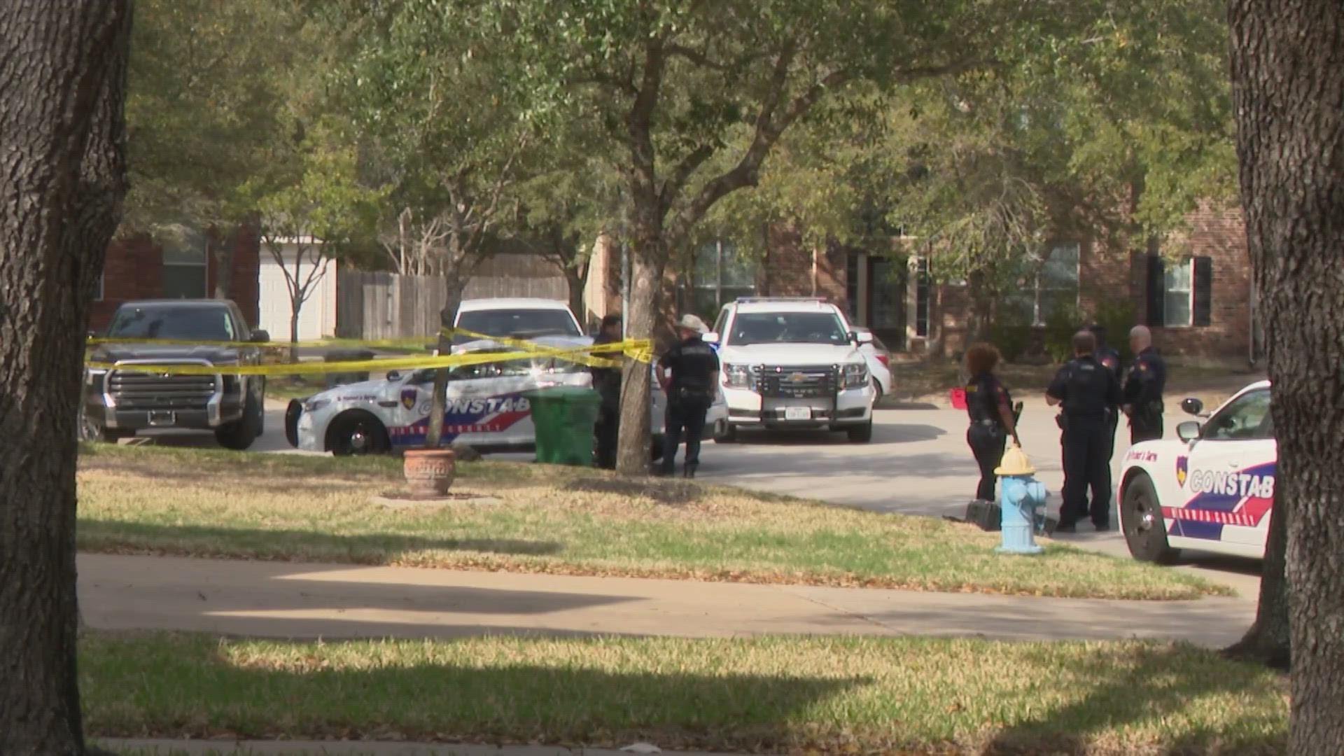 Woman shot by husband near Tomball, Texas, officials say | khou.com