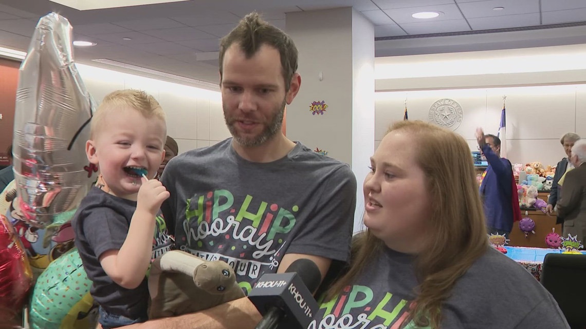 A long journey for dozens of Texas children ends in Houston, where they ...